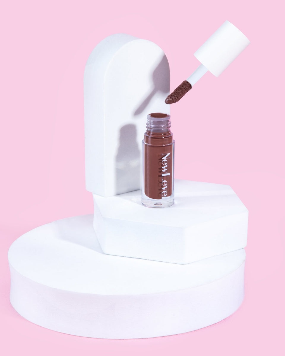 Smack That Chocolate Butter Lipgloss – New Level